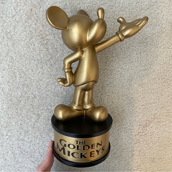 Disney | Accents | Rare The Golden Mickeys Disney Cruise Line ...